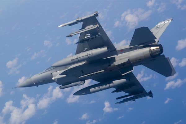 RTX's Raytheon Demonstrates First-Ever AI/ML-Powered Radar Warning ...